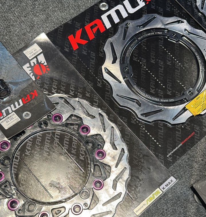 KAMUI DISC BRAKE v5, Motorcycles, Motorcycle Accessories on Carousell