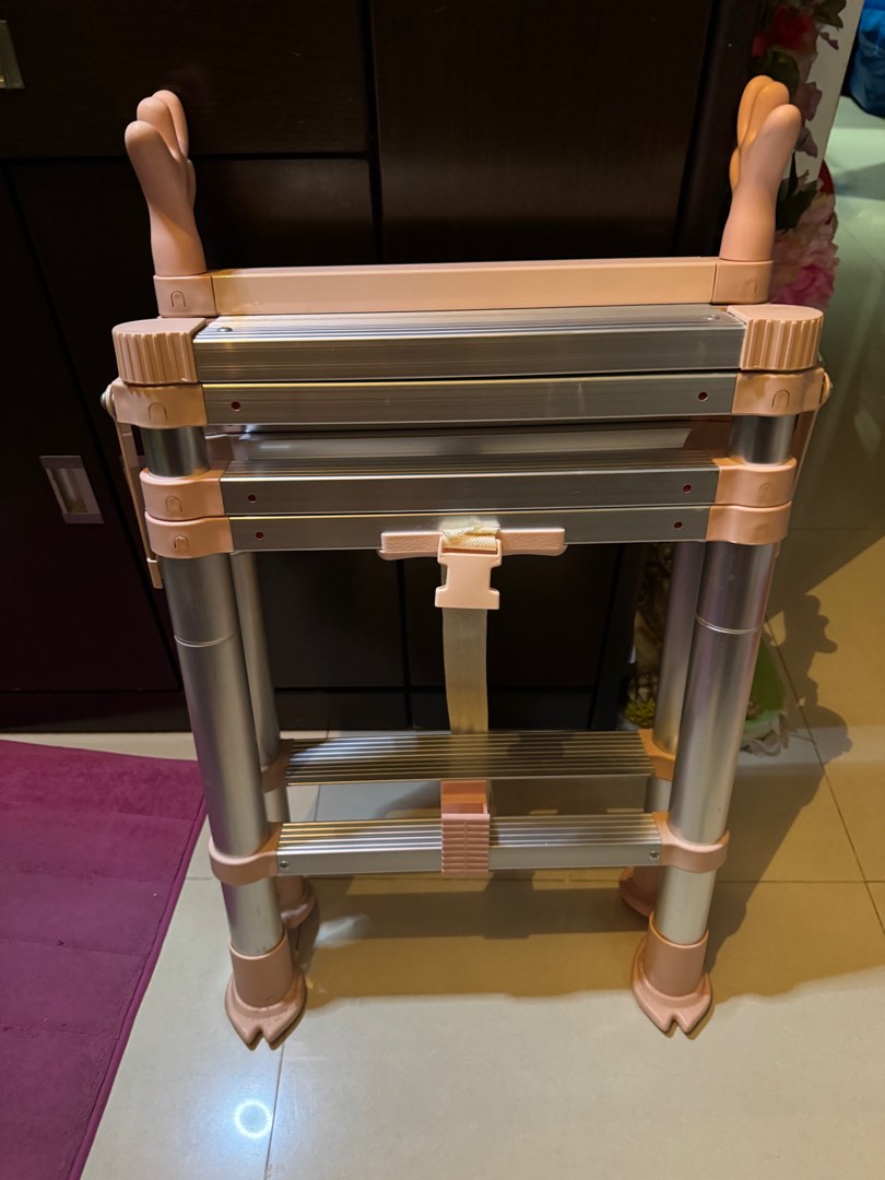 Like new telescopic ladder, Furniture & Home Living, Home Improvement ...