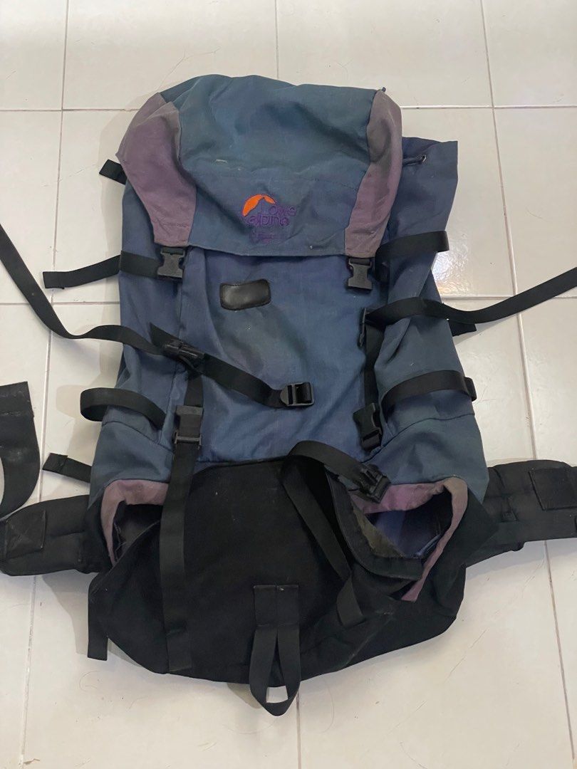Lowe Alpine Outback 2 60l, Sports Equipment, Hiking & Camping on Carousell