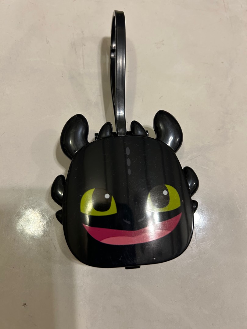 Mcdonald's Happy Meal Dreamworks Mcd How to train your dragon Toothless ...