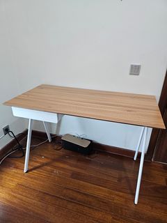 Meja Makan Kaca (Informa), Perabotan Rumah di Carousell