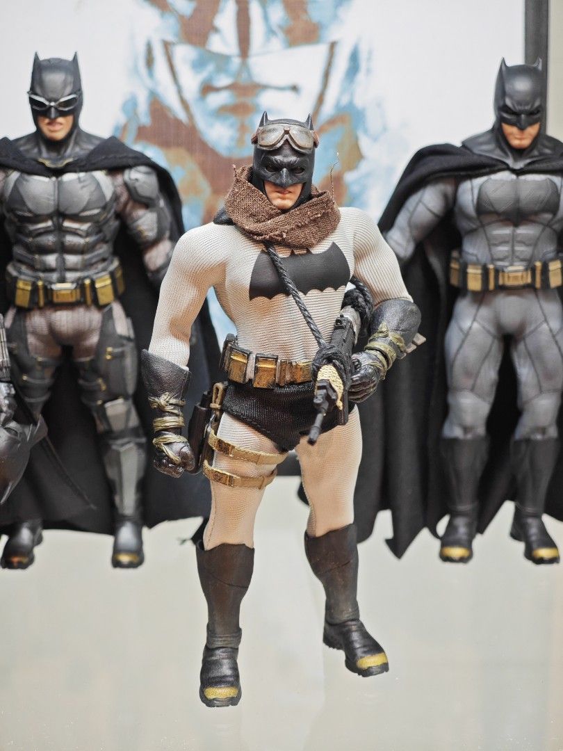 Mezco Batman Custom, Hobbies & Toys, Toys & Games on Carousell