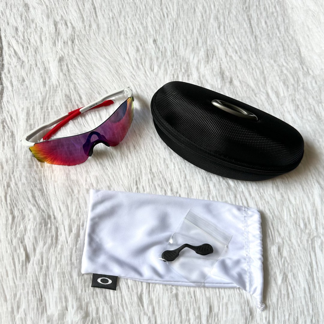 OAKLEY EVZERO PATH(A) PRIZM WHITE/RED, Men's Fashion, Watches ...