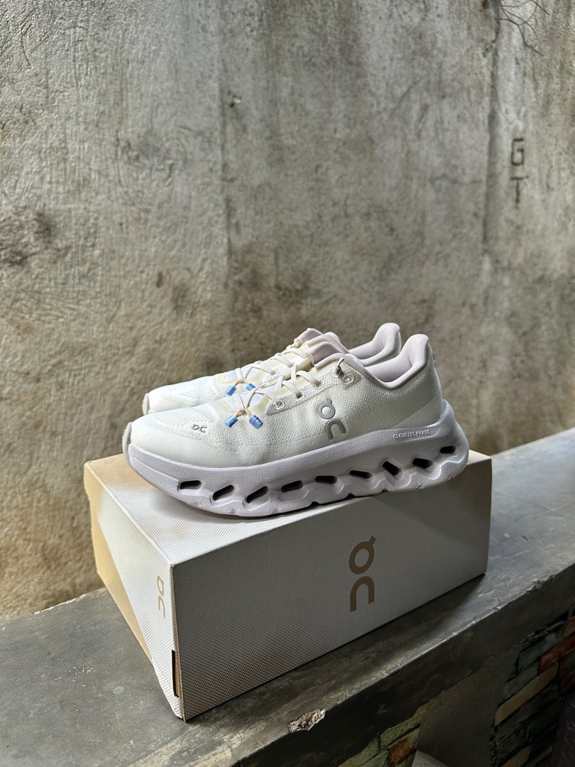 ON Cloudtilt Sand Lavander, Women's Fashion, Footwear, Sneakers on Carousell