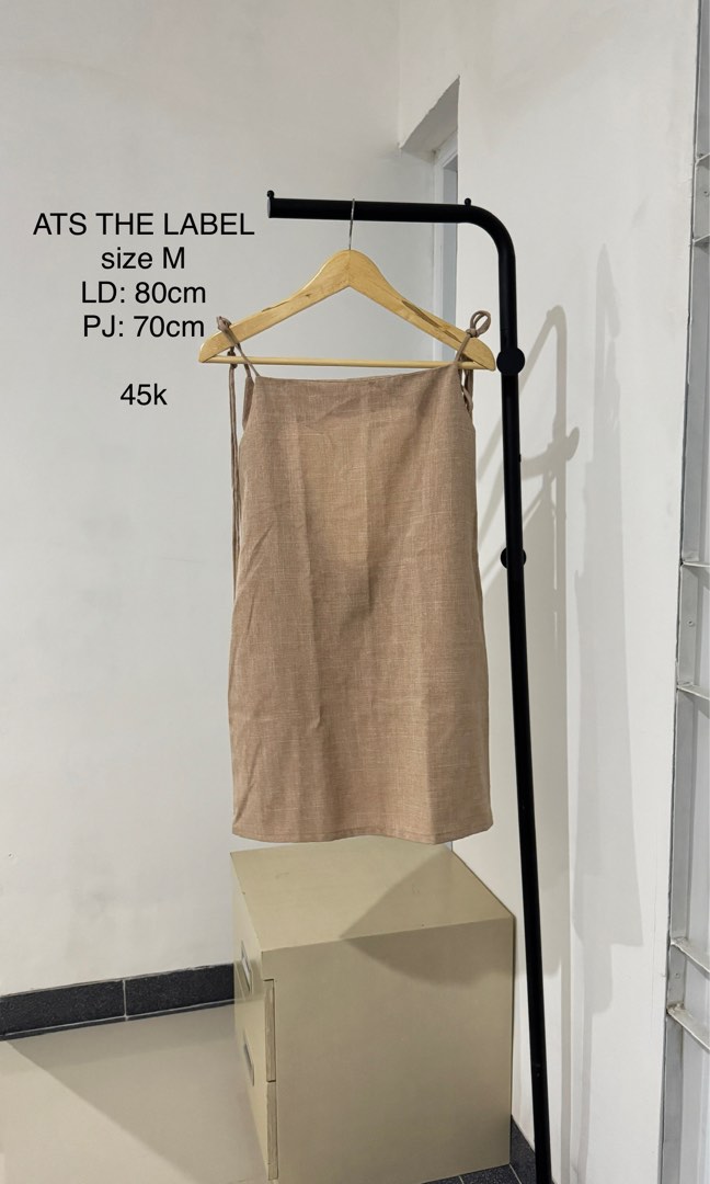 Outer coklat, Fesyen Wanita, Muslim Fashion, Lainnya di Carousell