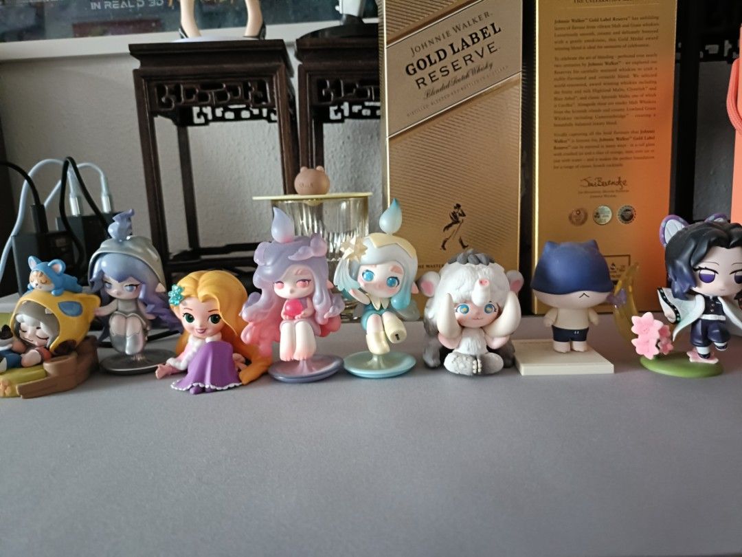 Popmart figures clearance (10 for $30), Hobbies & Toys, Memorabilia ...