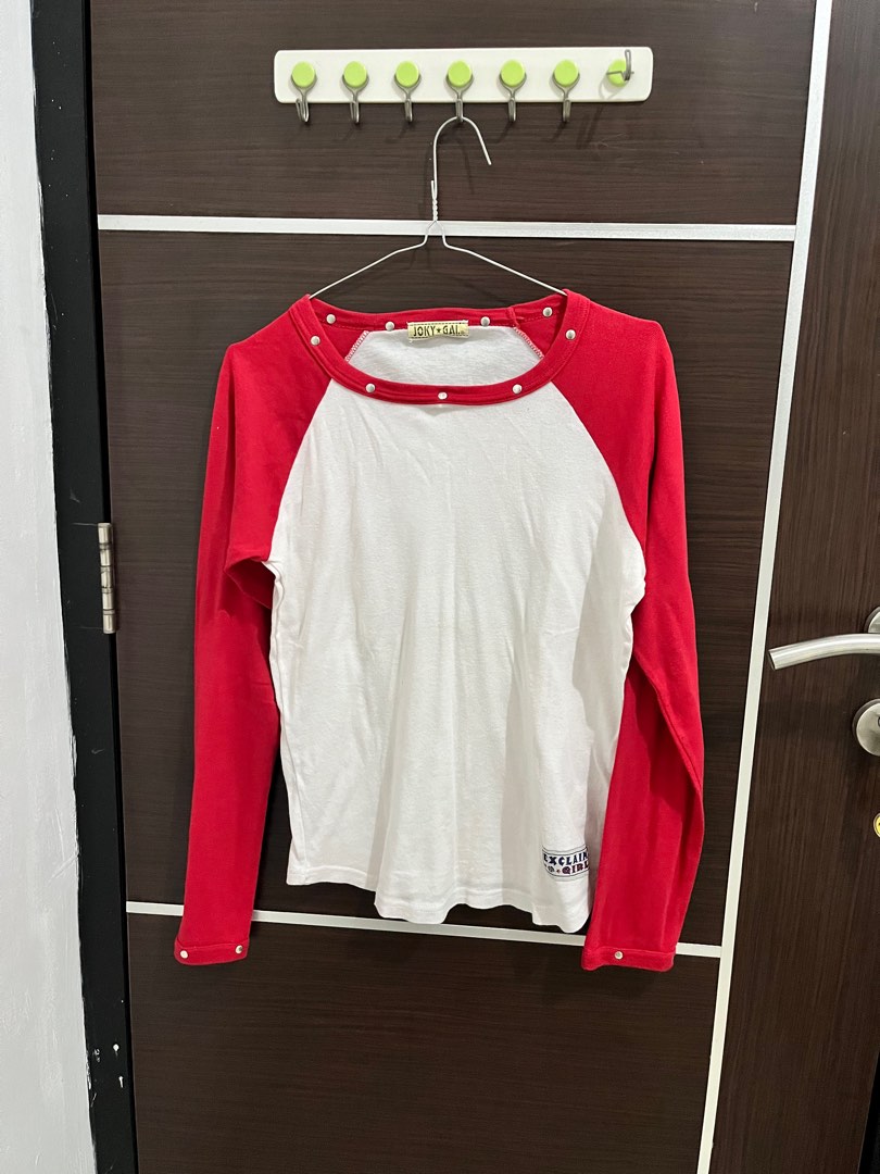 Raglan Merah Putih Red White Top Unisex Y2k, Fesyen Wanita, Pakaian ...