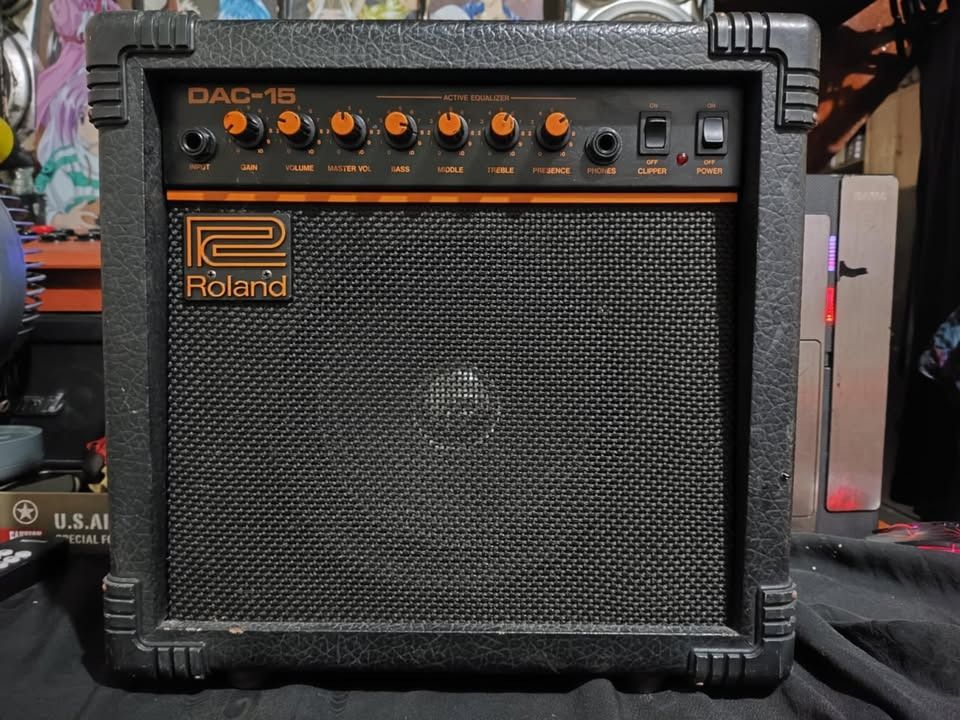 Roland DAC-15 Guitar Amp w/Presence, Audio, Soundbars, Speakers ...