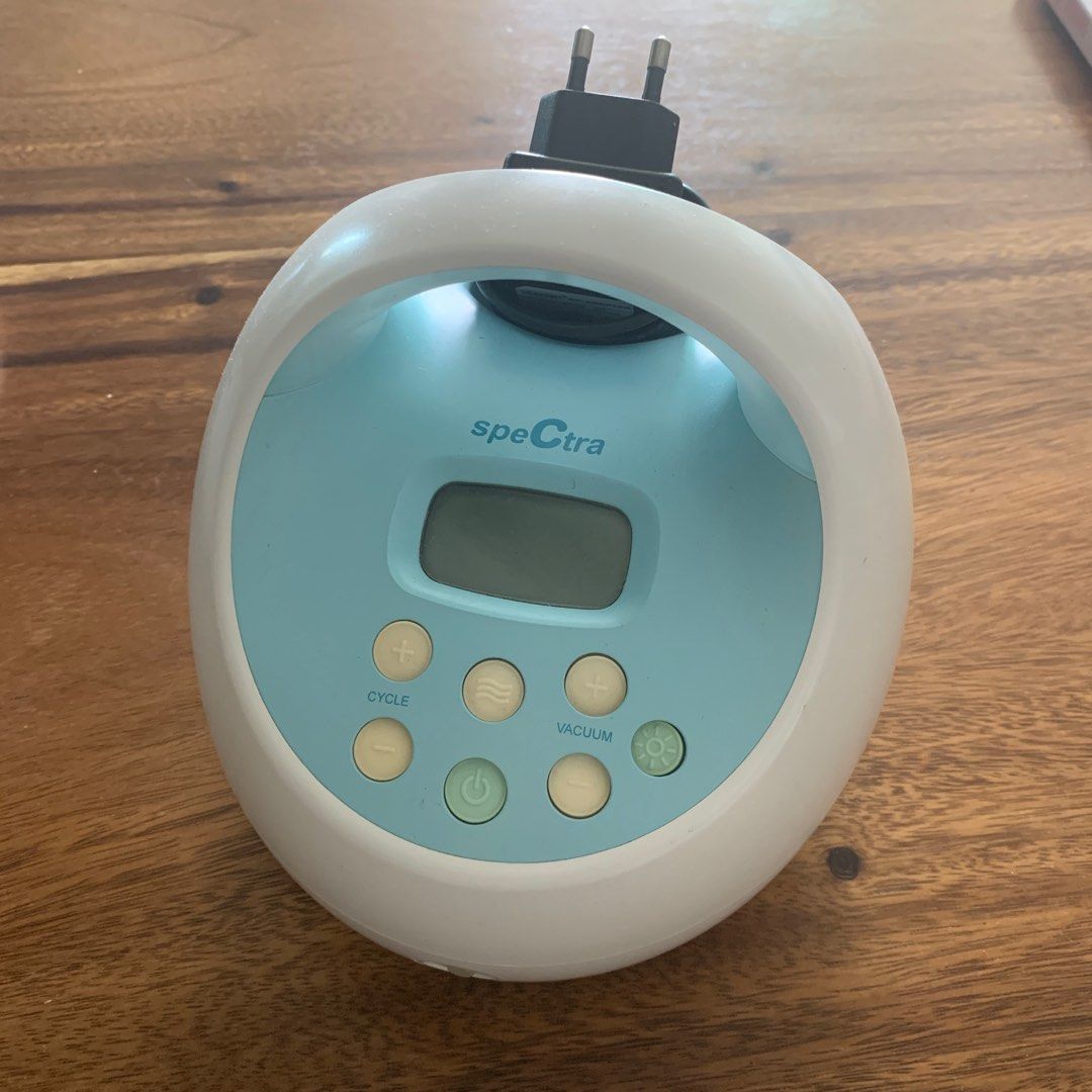 Spectra Pump x 2 + Haaka + Spectra manual hand pump, Babies & Kids ...