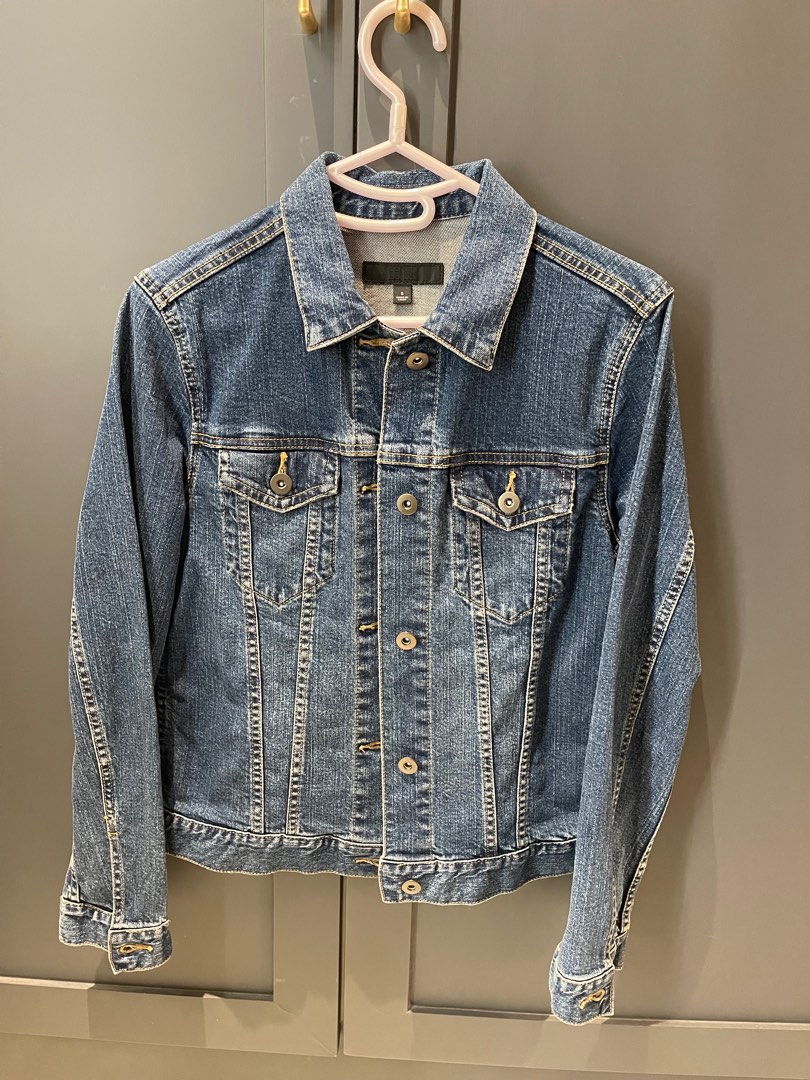 Uniqlo denim jacket, Women's Fashion, Coats, Jackets and Outerwear on ...