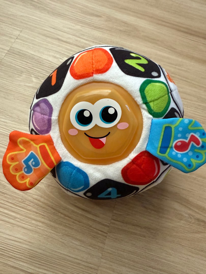 Vtech Bright light soccer with sound, Babies & Kids, Infant Playtime on ...