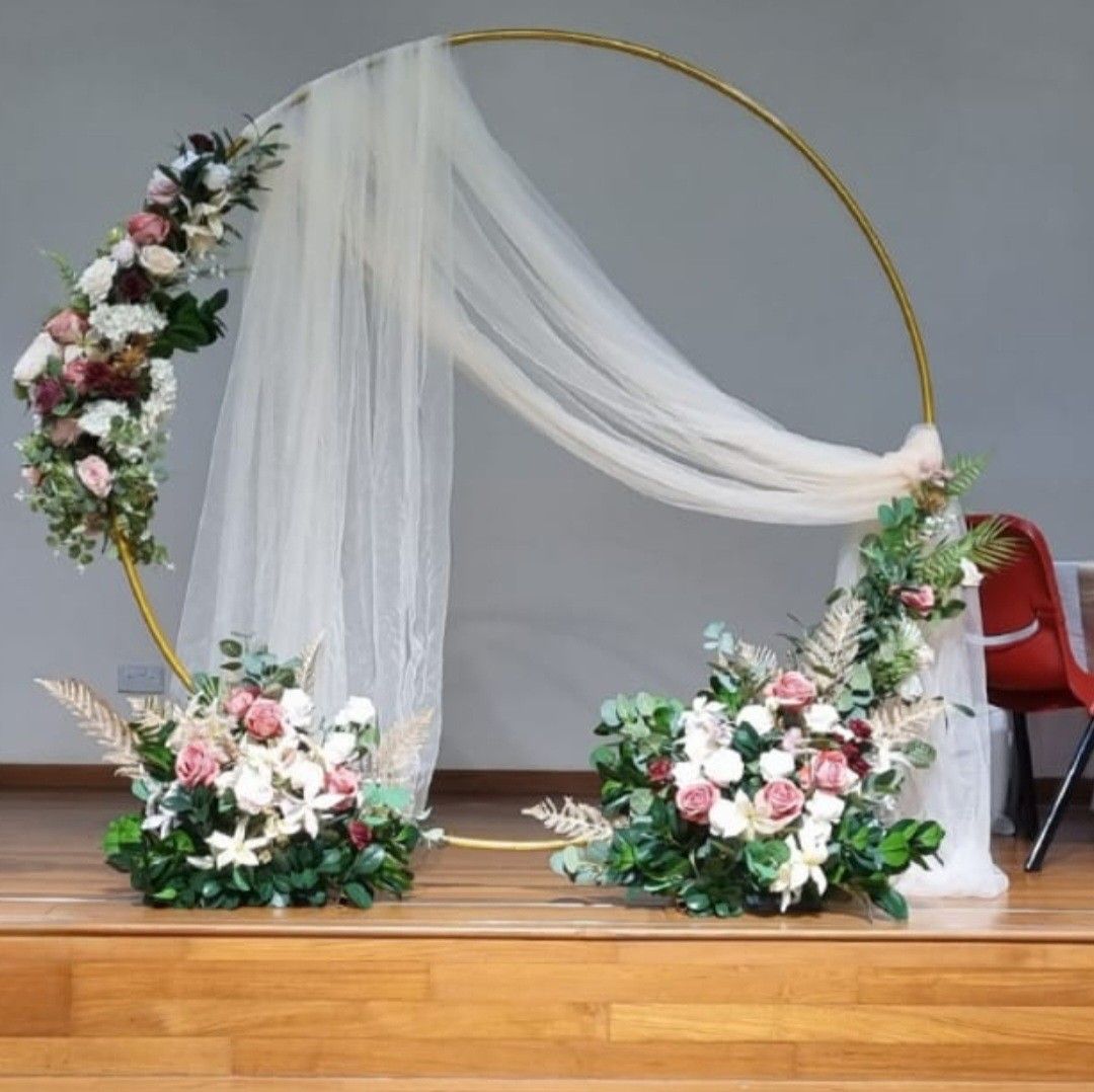 Wedding decoration photo gallery stands, Everything Else on Carousell