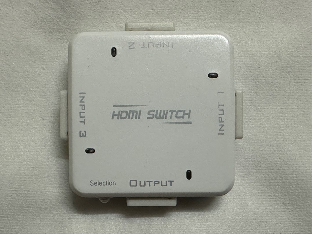 (送4條全新HDMI線) 支持4K 3 進 1出 3x1 HDMI SWITCH selector 三進一出 訊號切換器 轉換器 選擇器 分配器 分線器 3 In 1 Out 不是 5x1 ...