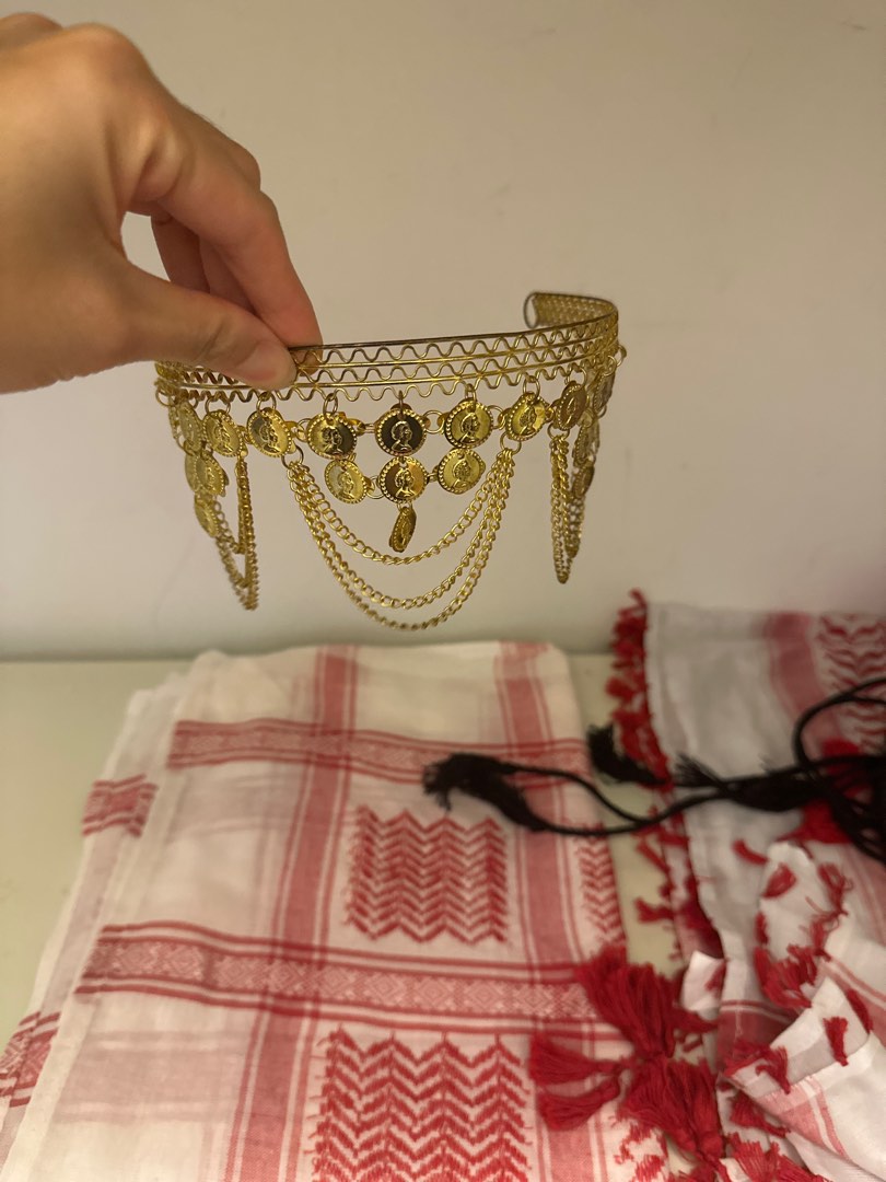 Arabic costumes Gold Coin Headpiece & Red & White Keffiyeh, Everything ...