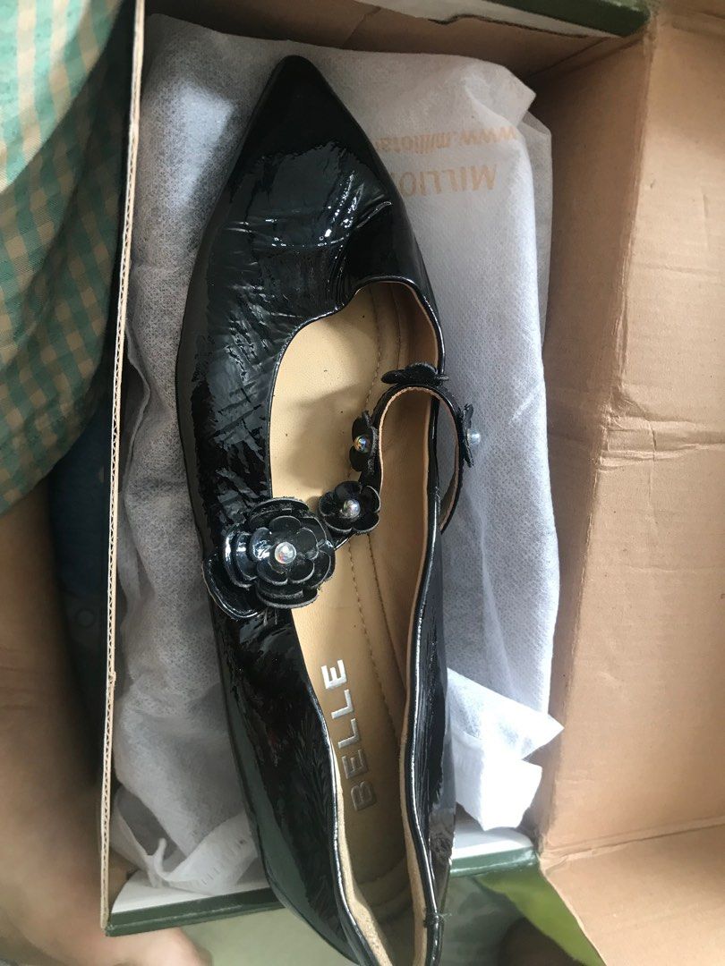 Flatshoes belle hitam like new, Fesyen Wanita, Sepatu di Carousell