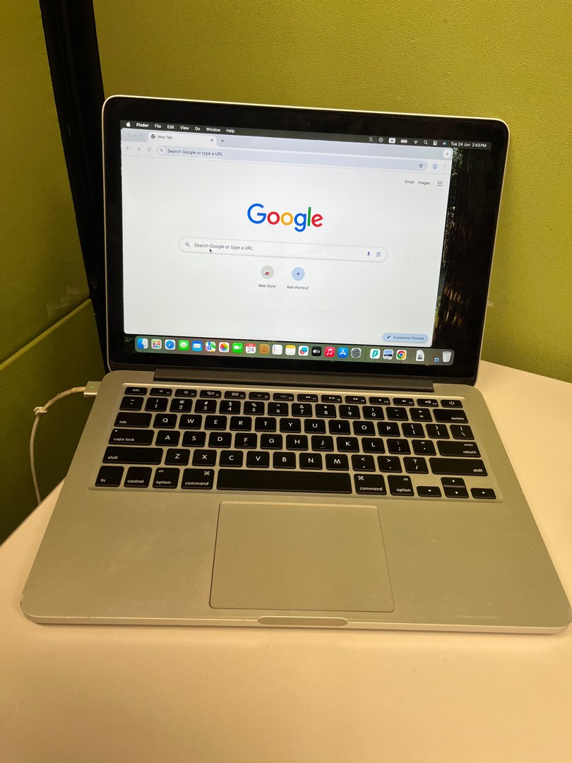 MacBook Pro 13” A1425 retina screen i5 8Gb memory 256Gb SSD latest ...