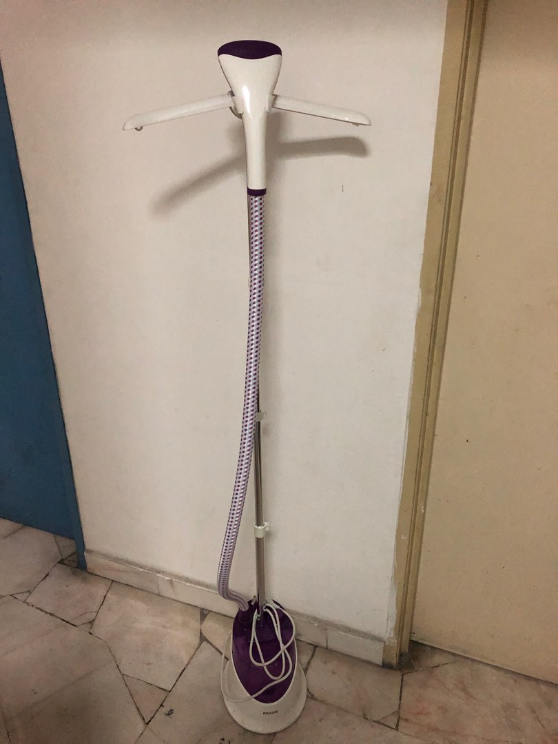Philips DailyTouch Garment Steamer GC506/30, TV & Home Appliances, Irons & Steamers on Carousell