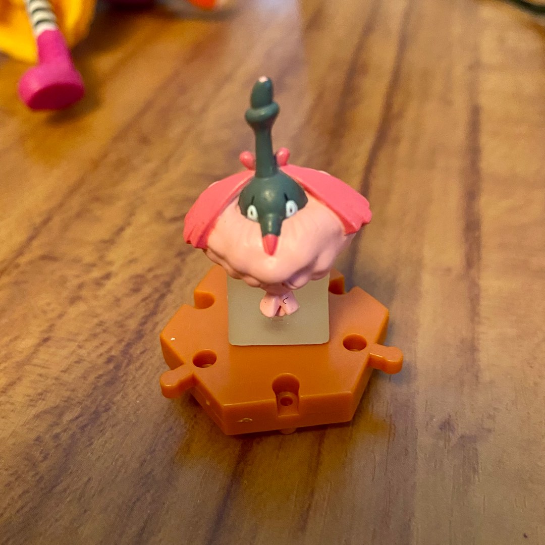 Pokemon Wormadam (Trash Cloak) Gachapon Prize, Hobbies & Toys, Toys ...