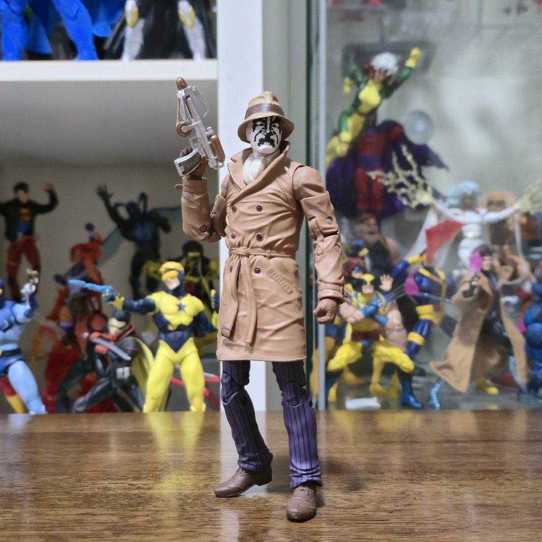 SET OF 2: DC Essentials - Watchmen: Doomsday Clock Rorschach ...