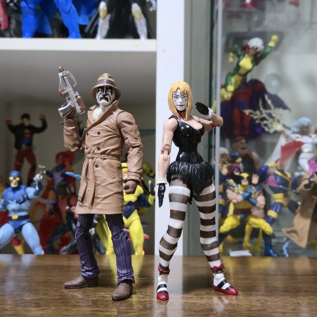 SET OF 2: DC Essentials - Watchmen: Doomsday Clock Rorschach ...