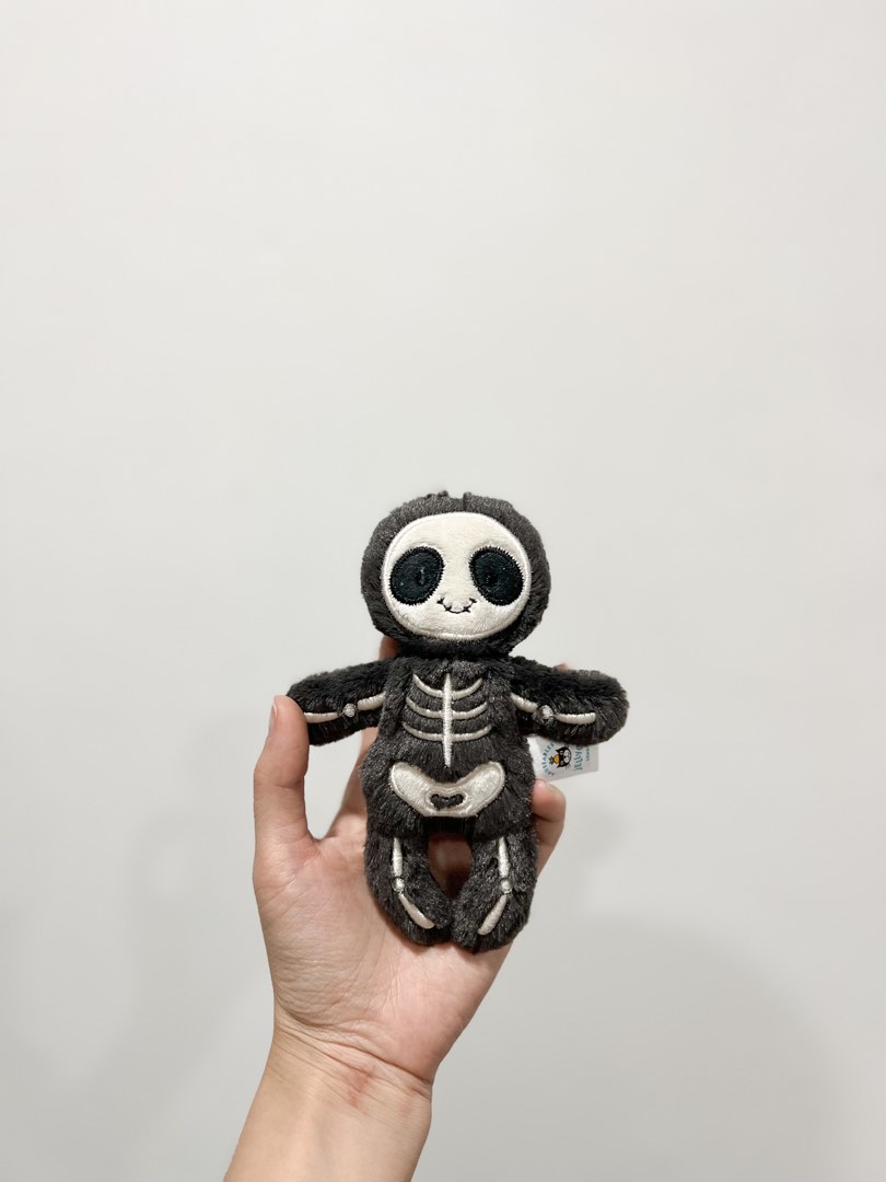 AUTHENTIC JELLYCAT SKELETON BOB BAG CHARM, Hobbies & Toys, Toys & Games ...