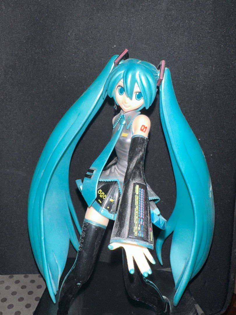 Hatsune Miku Project Diva Figure, Hobbies & Toys, Toys & Games on Carousell
