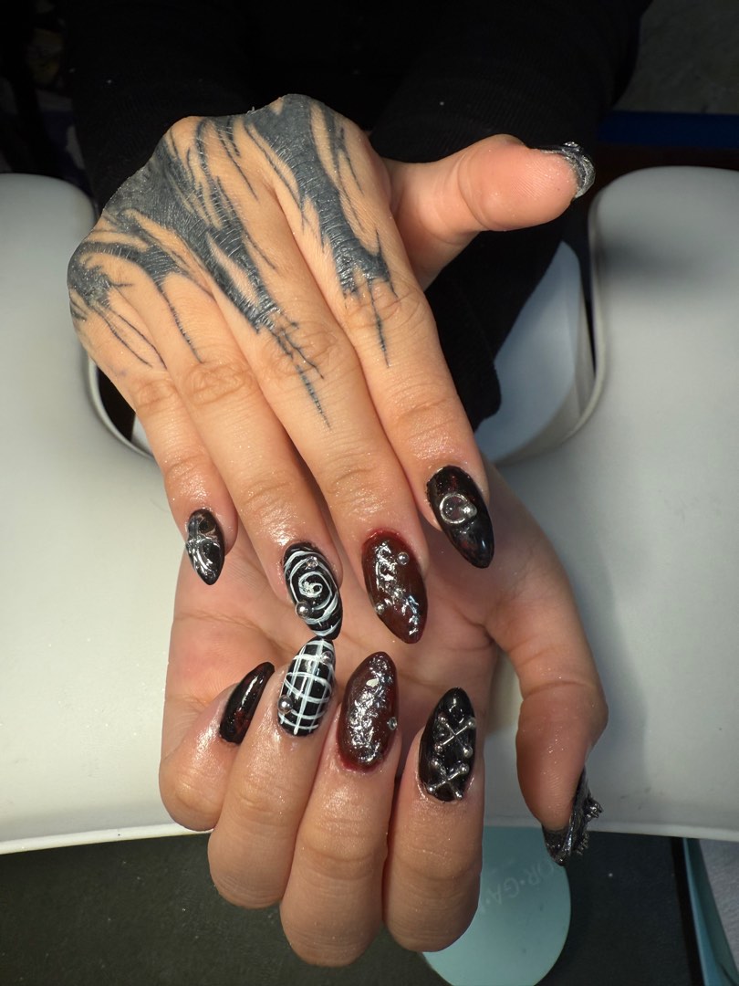 LF: NAIL MODELS! West Based 🏠 Grunge/Goth, Beauty & Personal Care ...