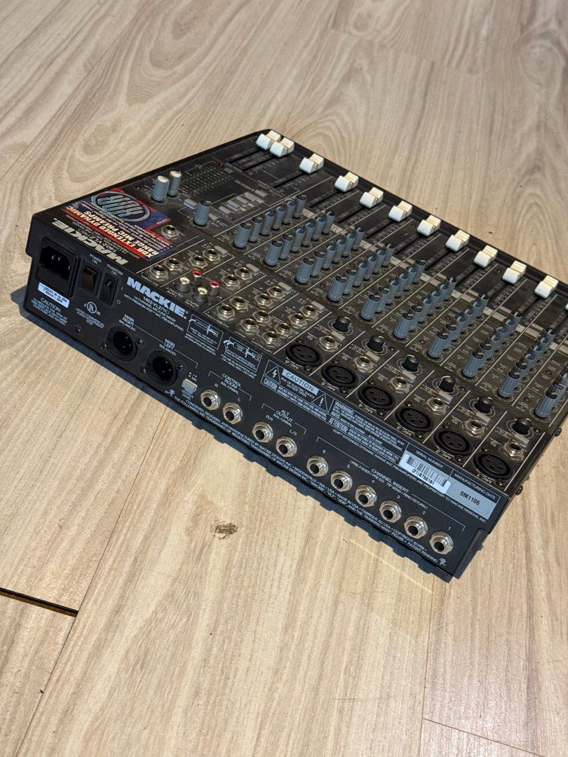 Mackie 1402-VLZ PRO 14-channel Mixer, 音響器材, 其他音響配件及設備 - Carousell