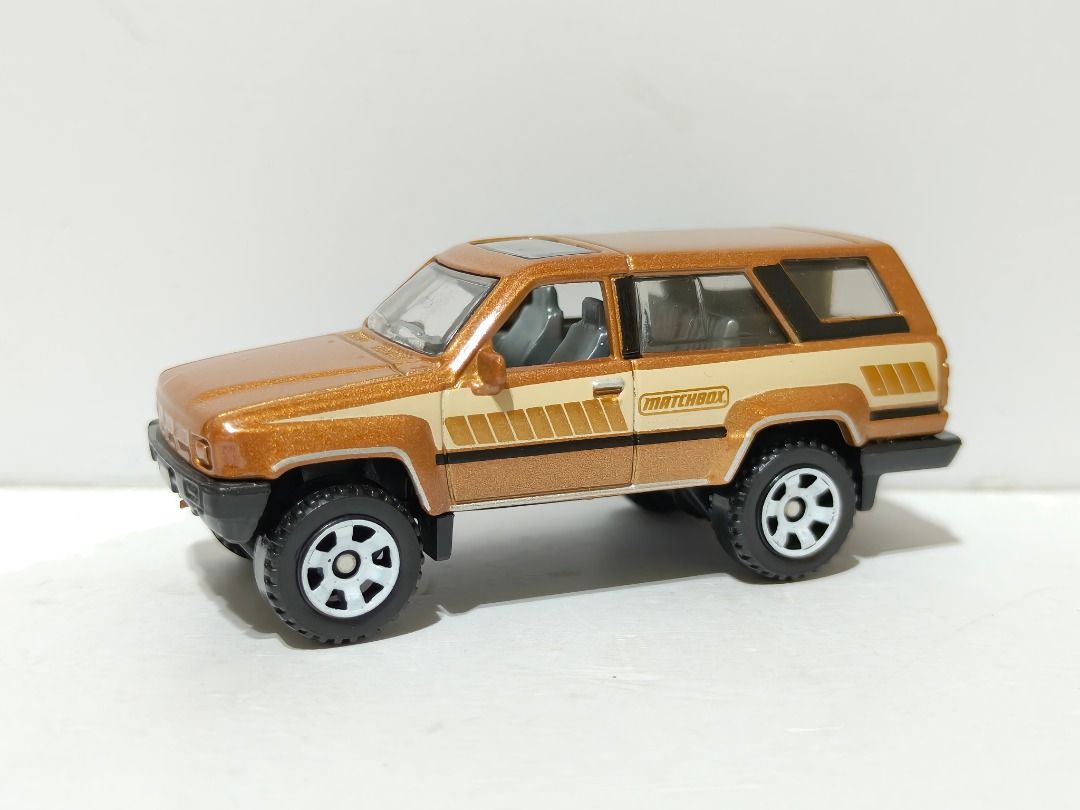Matchbox - 1985 Toyota 4Runner (Brown Metallic) - 1/64 Scale Diecast ...