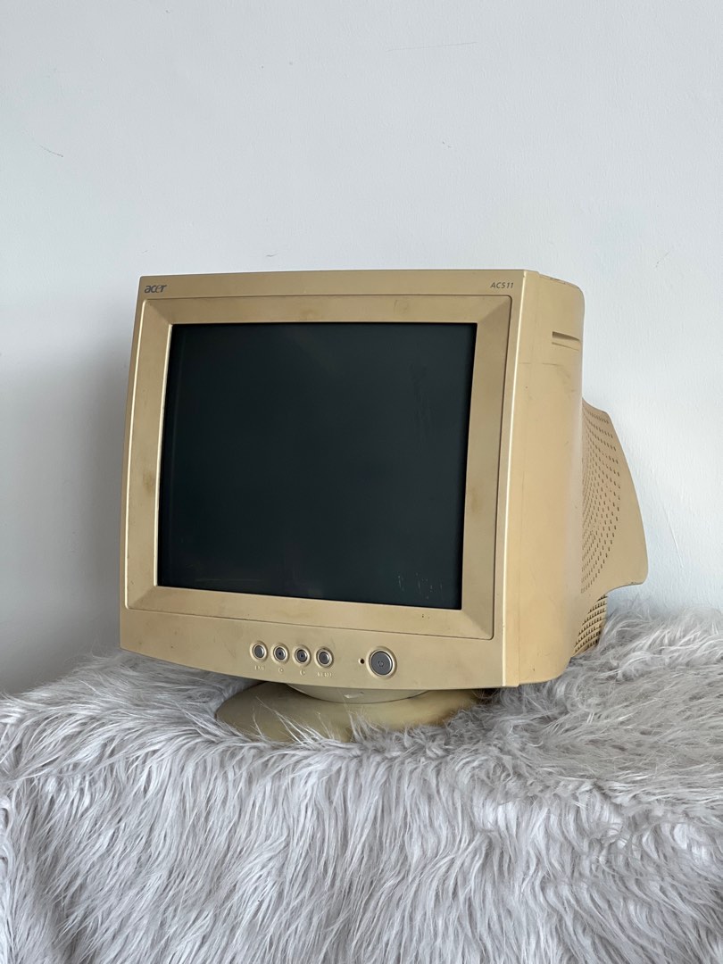 Vintage PC Monitor, Computers & Tech, Desktops on Carousell