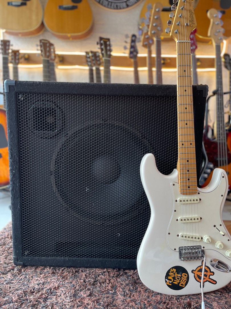 BEHRINGER ULTRABASS BB115 600watt, Hobbies & Toys, Music & Media ...