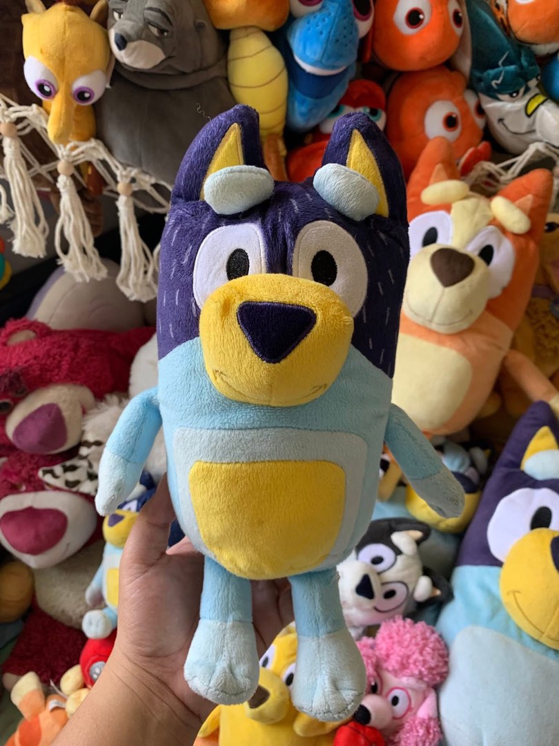 Bluey Dad (Bandit) plush, Hobbies & Toys, Toys & Games on Carousell