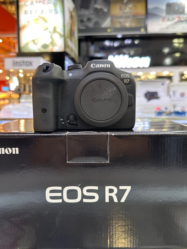 Canon EOS R7 Body (SC: 1k), Photography, Cameras on Carousell