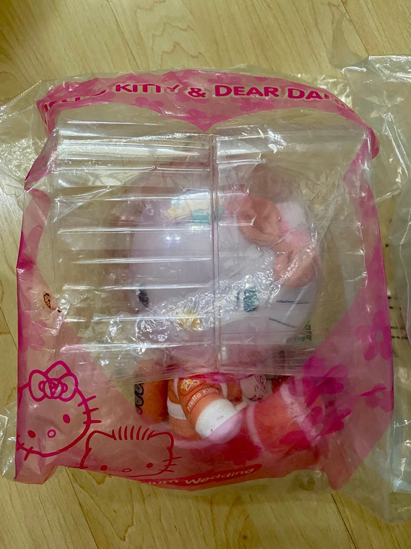 Hello Kitty & Dear Daniel Wedding & Space Millennium Plush, Hobbies ...
