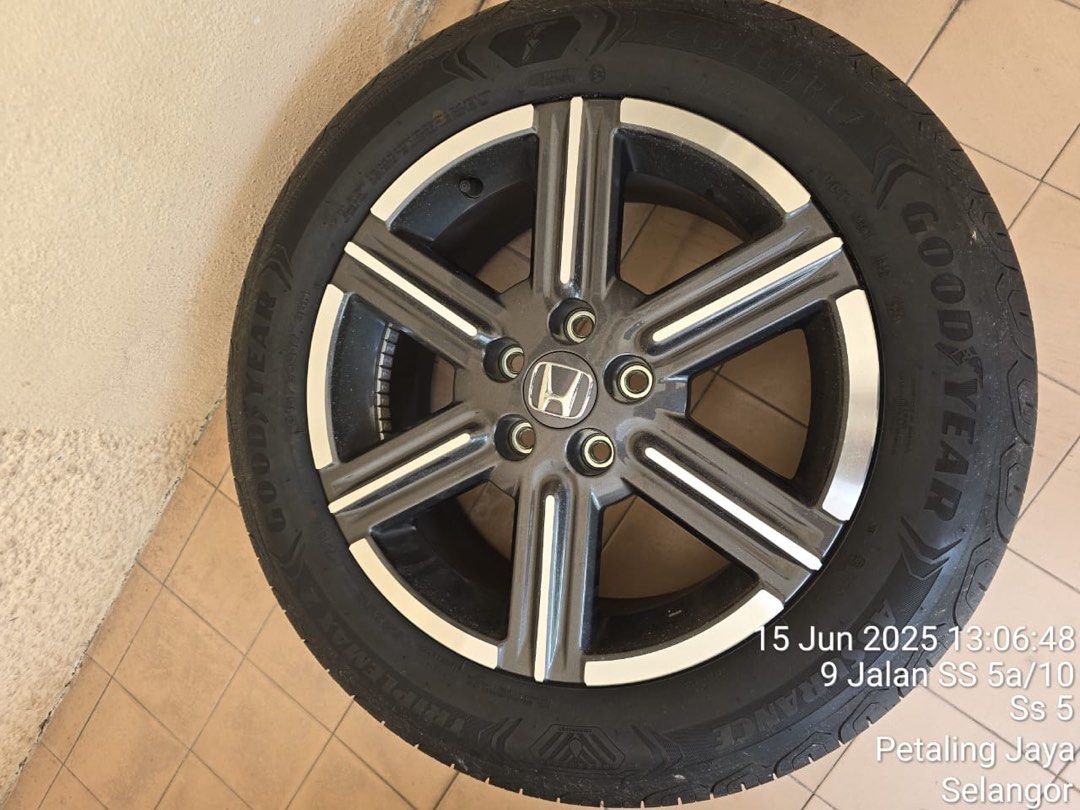 Honda HRV 2025 17” Alloy Rim and Tyre, Auto Accessories on Carousell