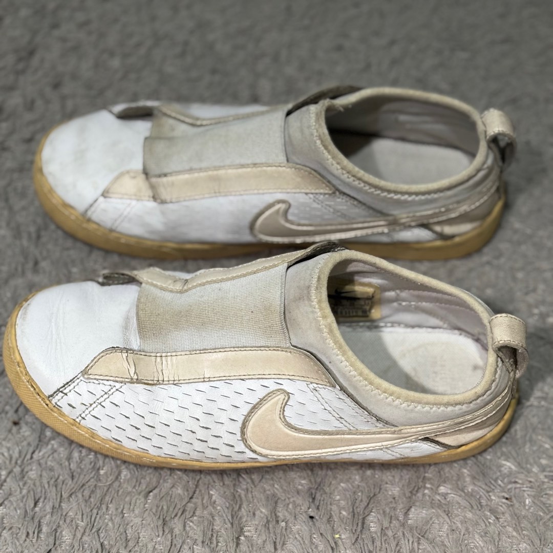 Nike Racquette 17 Slip On Low Sneakers - White Putih, Fesyen Wanita ...