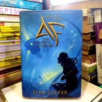 Artemis fowl the Atlantis complex by eoin colfer, Desain & Kerajinan ...