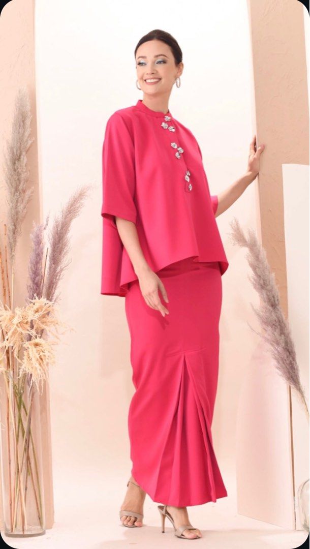 DEWI DIARY PRELOVED, Women's Fashion, Muslimah Fashion, Baju Kurung ...