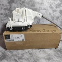 DOORLOCK PINTU BAGIAN KANAN W204 A2047201635, Aksesoris Mobil di Carousell