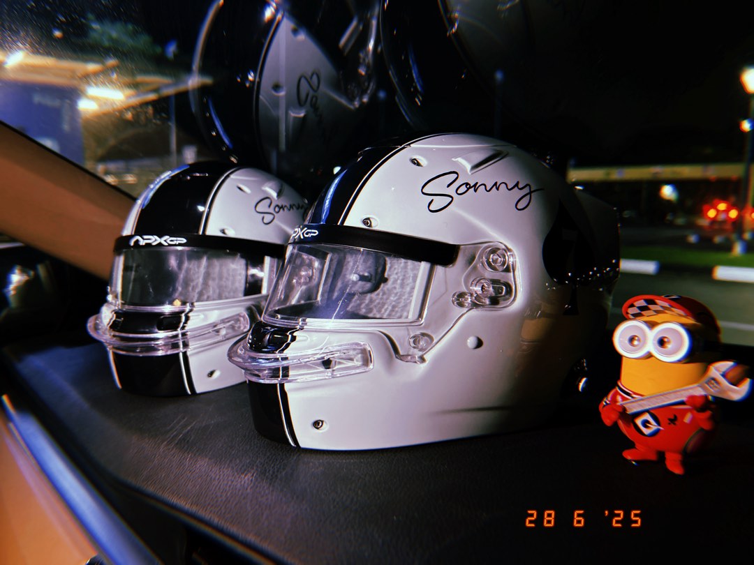 F1 Movie Sonny Hayes Helmet (with original plastic), Hobbies & Toys ...