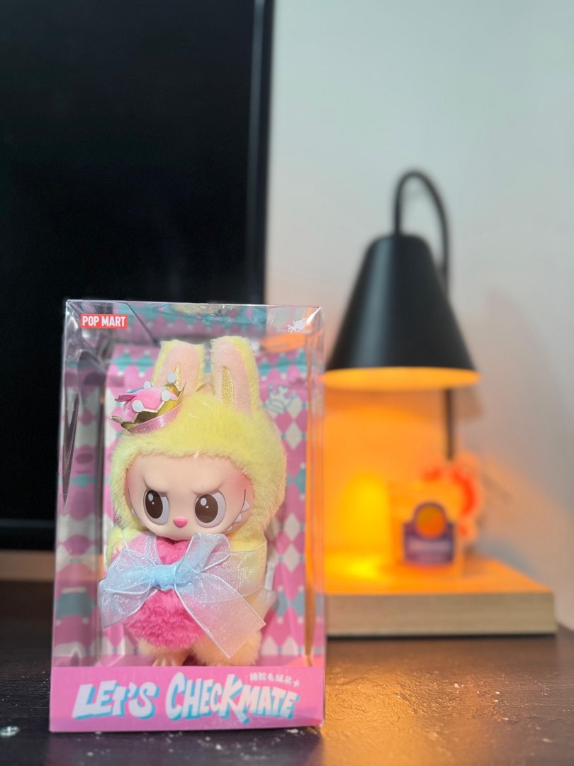Labubu Let’s Checkmate Limited Edition Queen Series Pendant Plush New ...