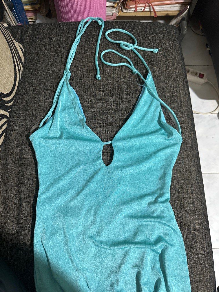 Liz & Sara Halter mini backless blue dress, Fesyen Wanita, Pakaian ...