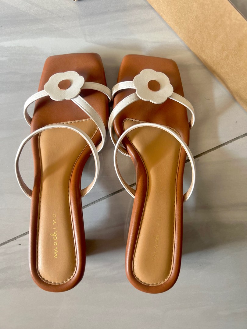 Machino Hana White Heels, Women's Fashion, Footwear, Heels on Carousell