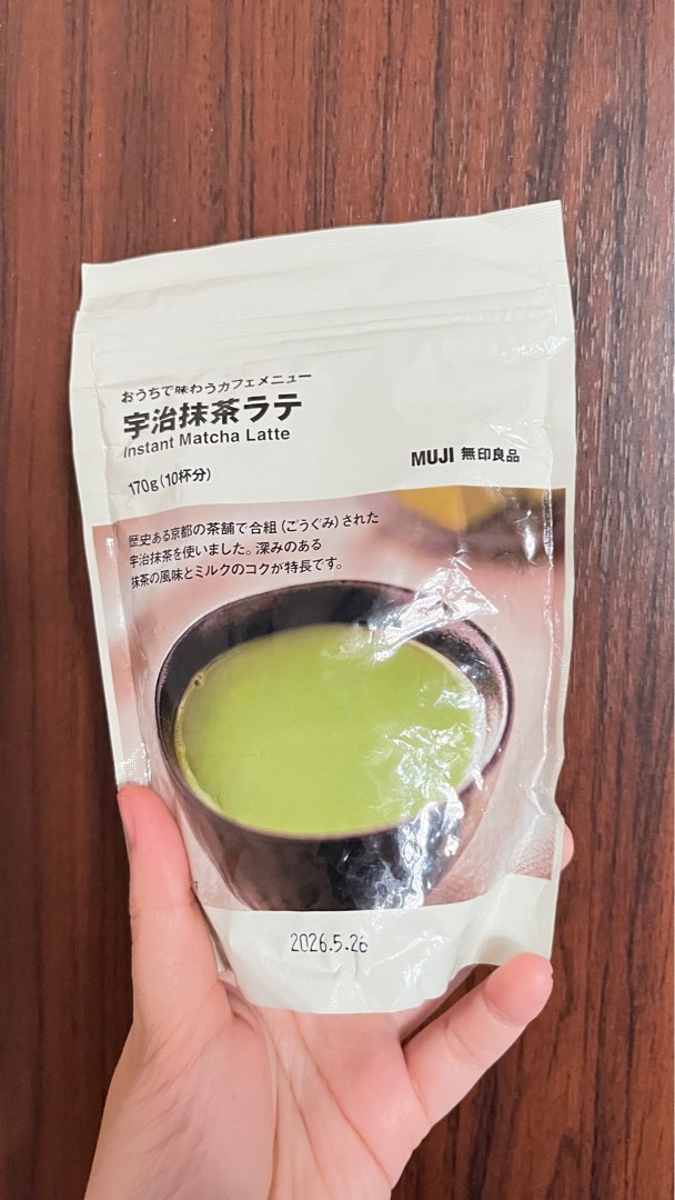 Matcha latte by MUJI, Makanan & Minuman, Snek di Carousell