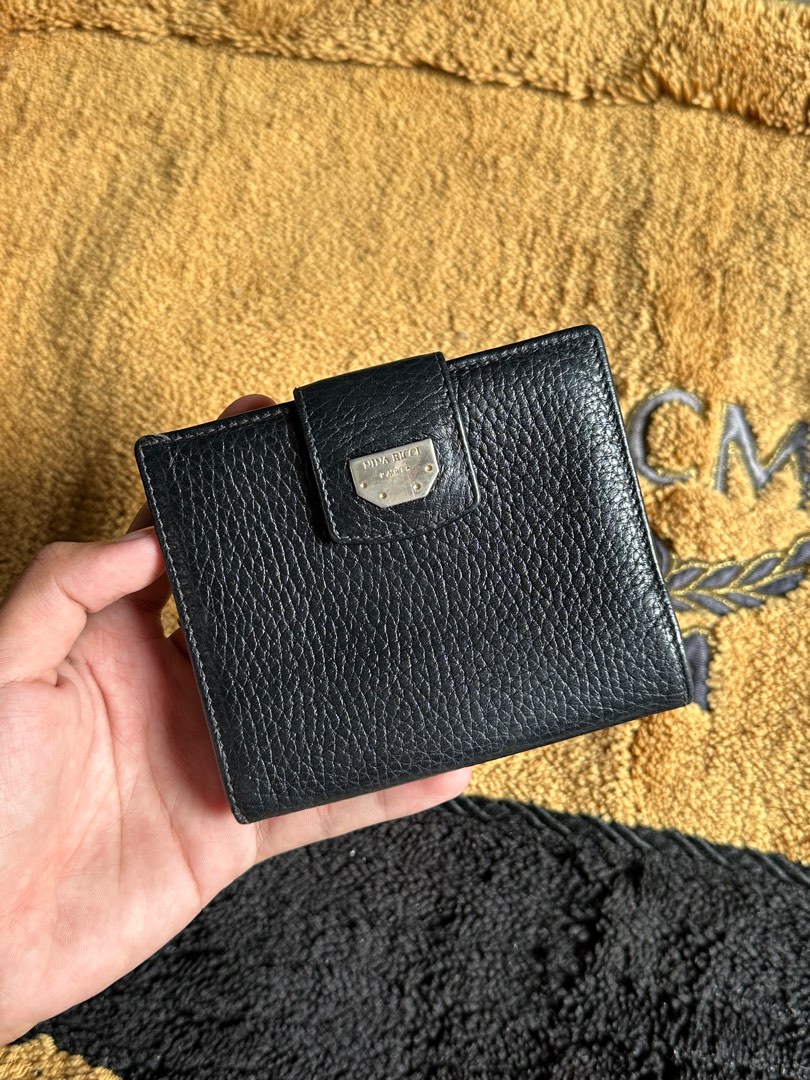 NINA RICCI BI-FOLD WALLET, Luxury, Bags & Wallets on Carousell