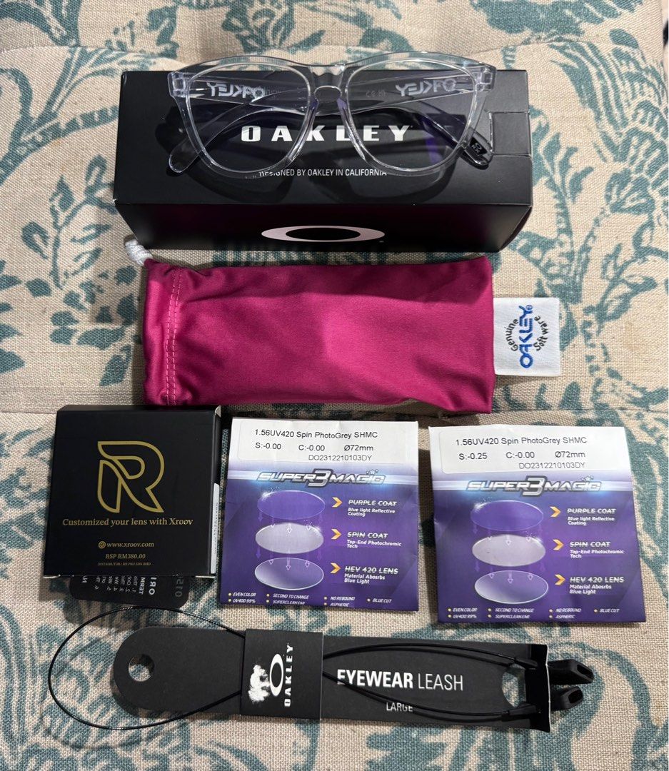 Oakley frogskin transparent, Men's Fashion, Watches & Accessories ...