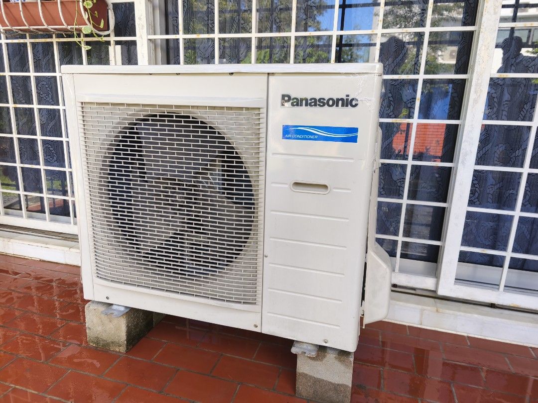 Panasonic 2.5hp air con, TV & Home Appliances, Air Conditioners ...