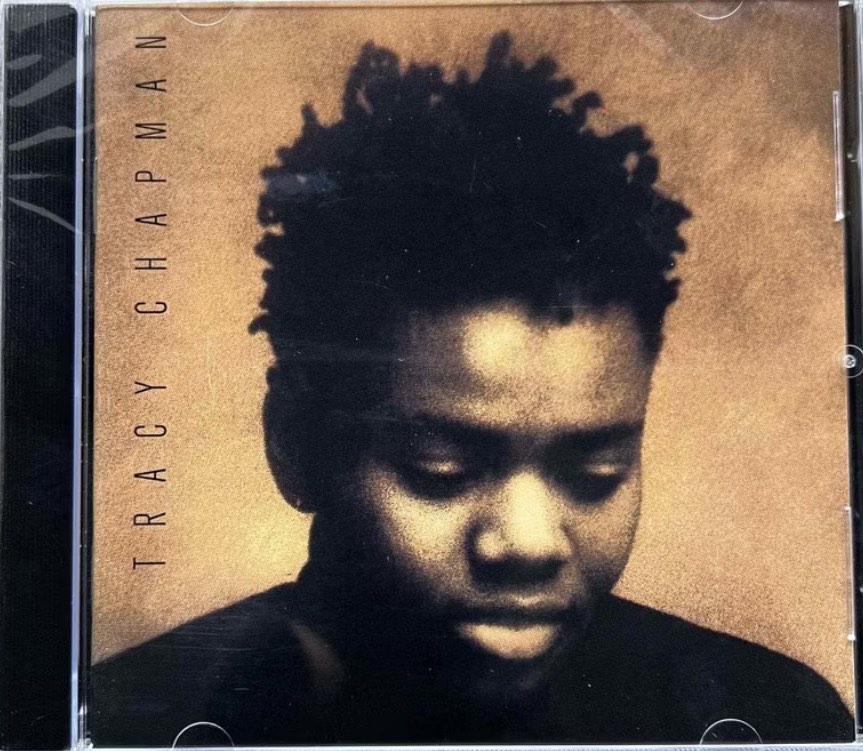 Tracy Chapman : Debut Album, Hobbies & Toys, Music & Media, CDs & DVDs on Carousell