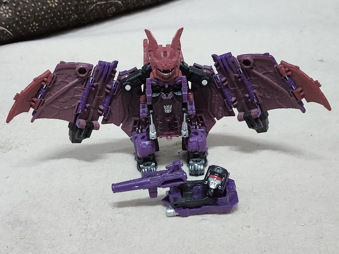 Transformers Decepticon Headmaster Mindwipe, Hobbies & Toys, Toys & Games on Carousell