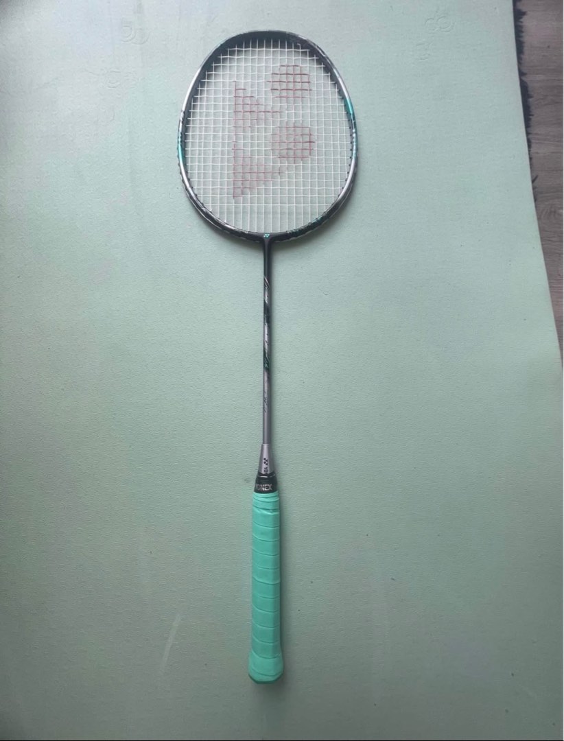 YONEX Astrox 70, Sports Equipment, Sports & Games, Racket and Ball ...